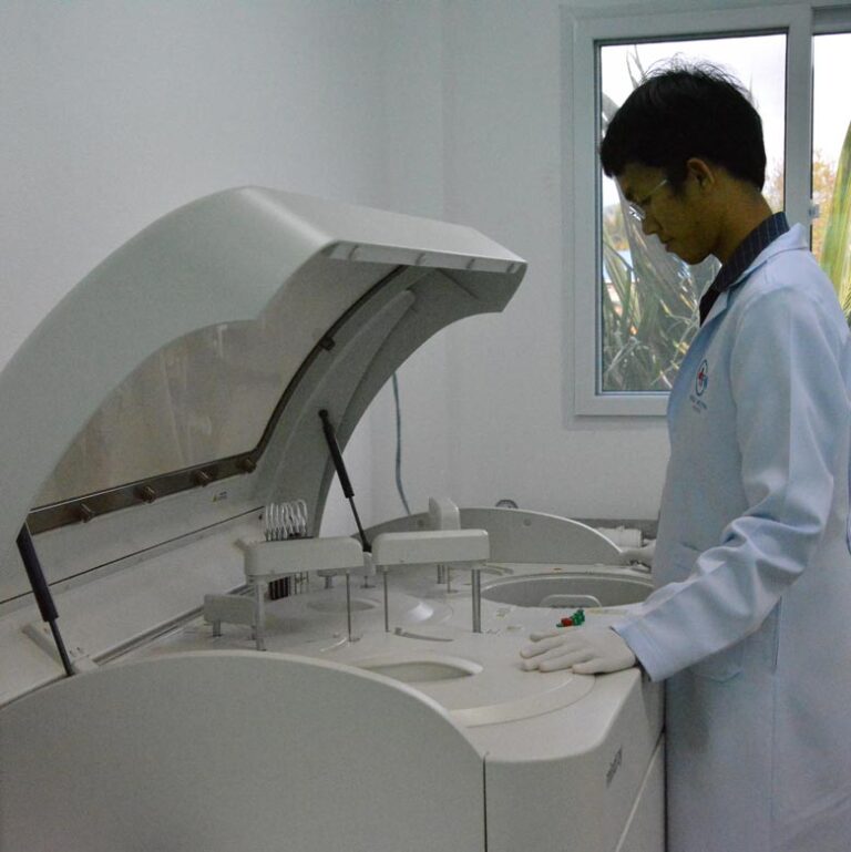 Internal Laboratory and Blood Bank Services – First Western Hospital